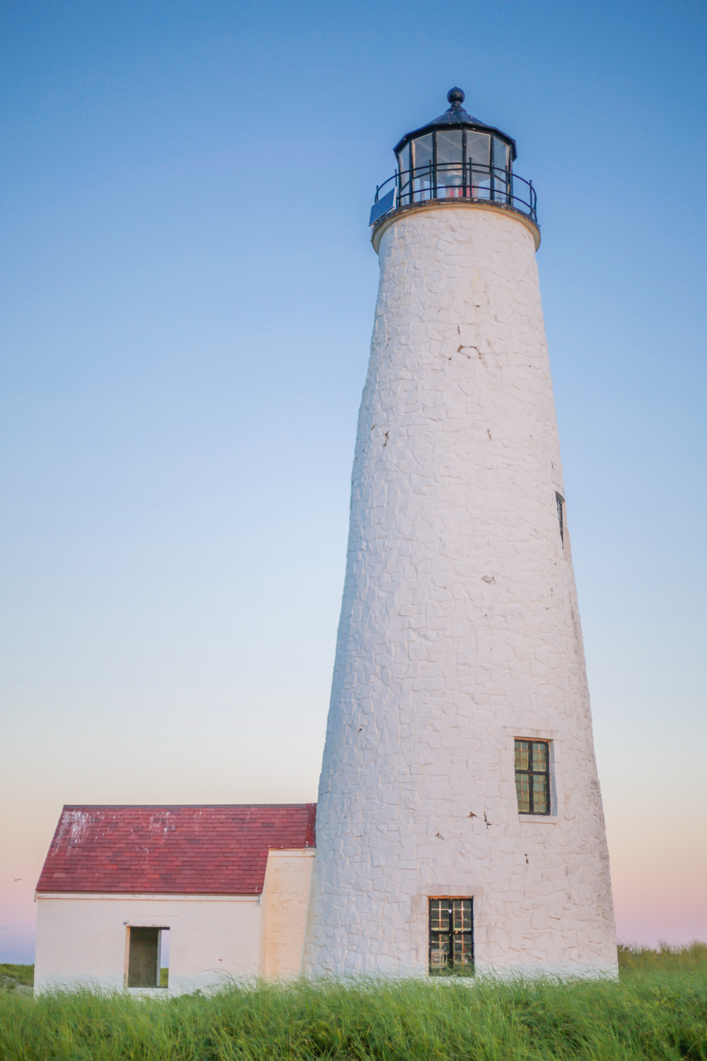 SUNRISE AT GREAT POINT LIGHTHOUSE | Design Darling